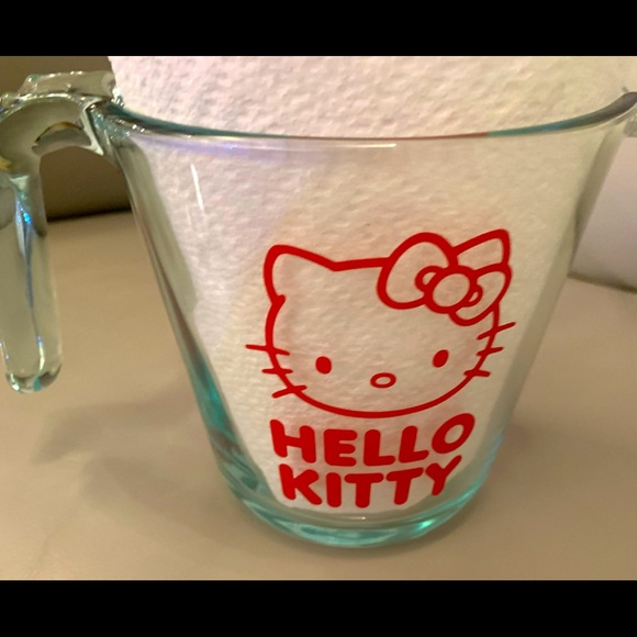 Pyrex | Dining | Pyrex Hello Kitty 2cup Measuring Cup | Poshmark